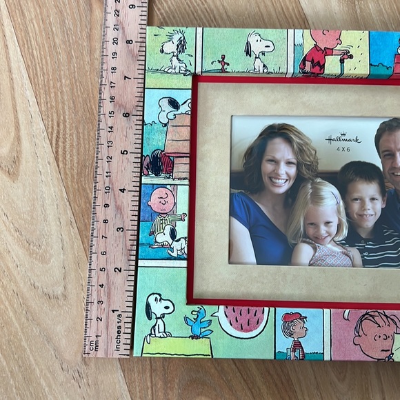 Hallmark | Accents | Hallmark Peanuts Snoopy Picture Frame | Poshmark